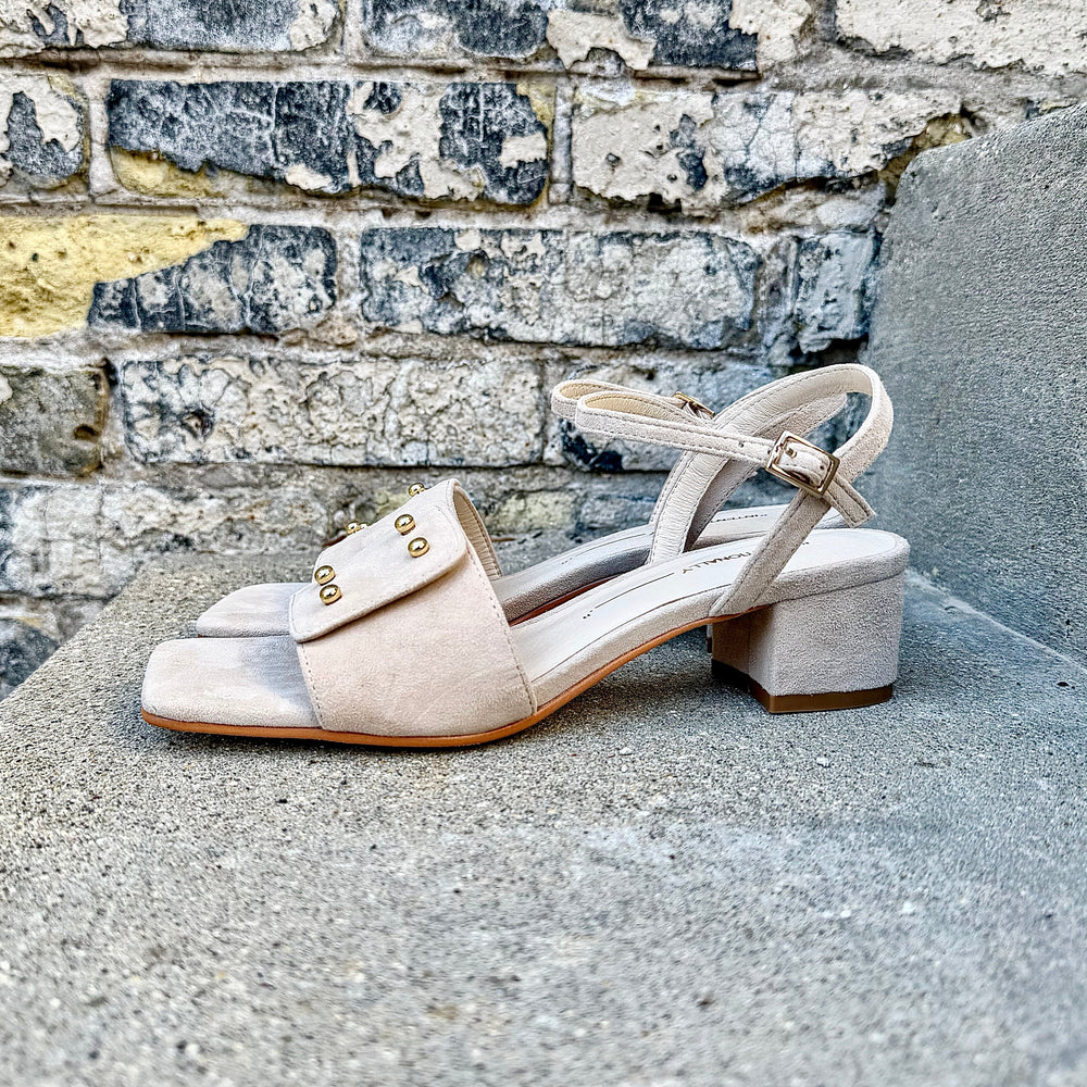 (shoo) is The Definition of Footwear – (shōō)