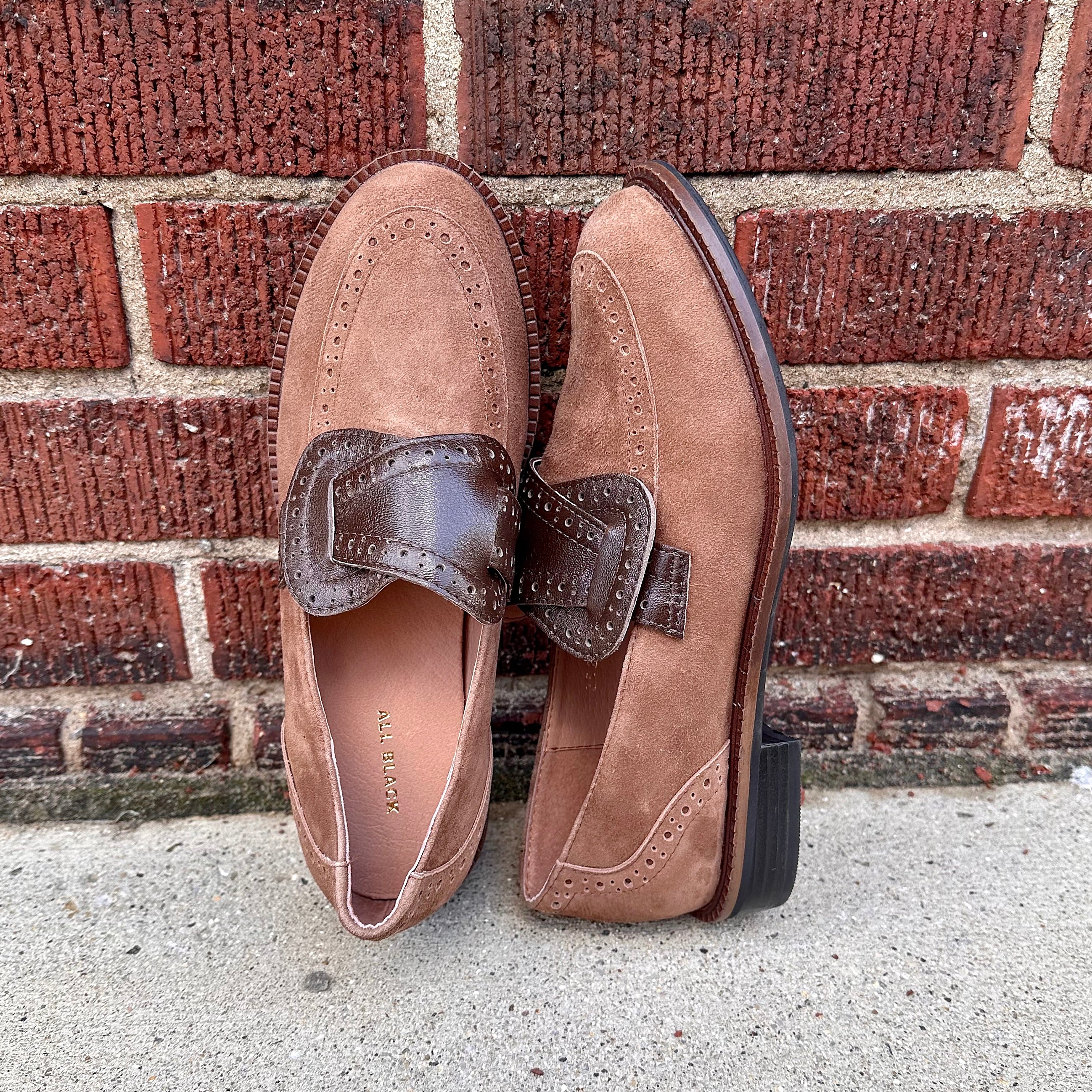 (shoo) is The Definition of Footwear – (shōō)