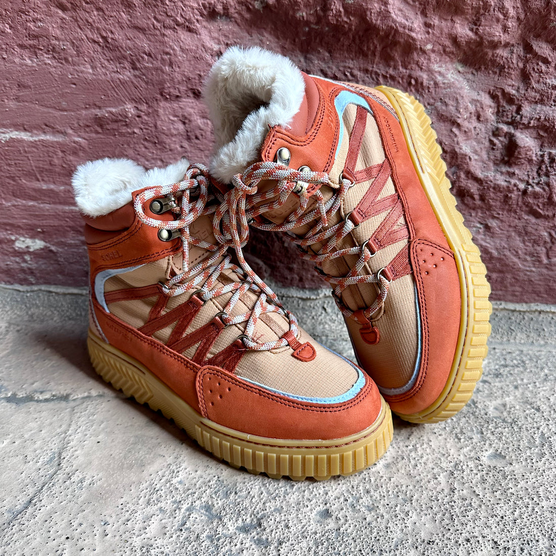 (shoo) is The Definition of Footwear – (shōō)