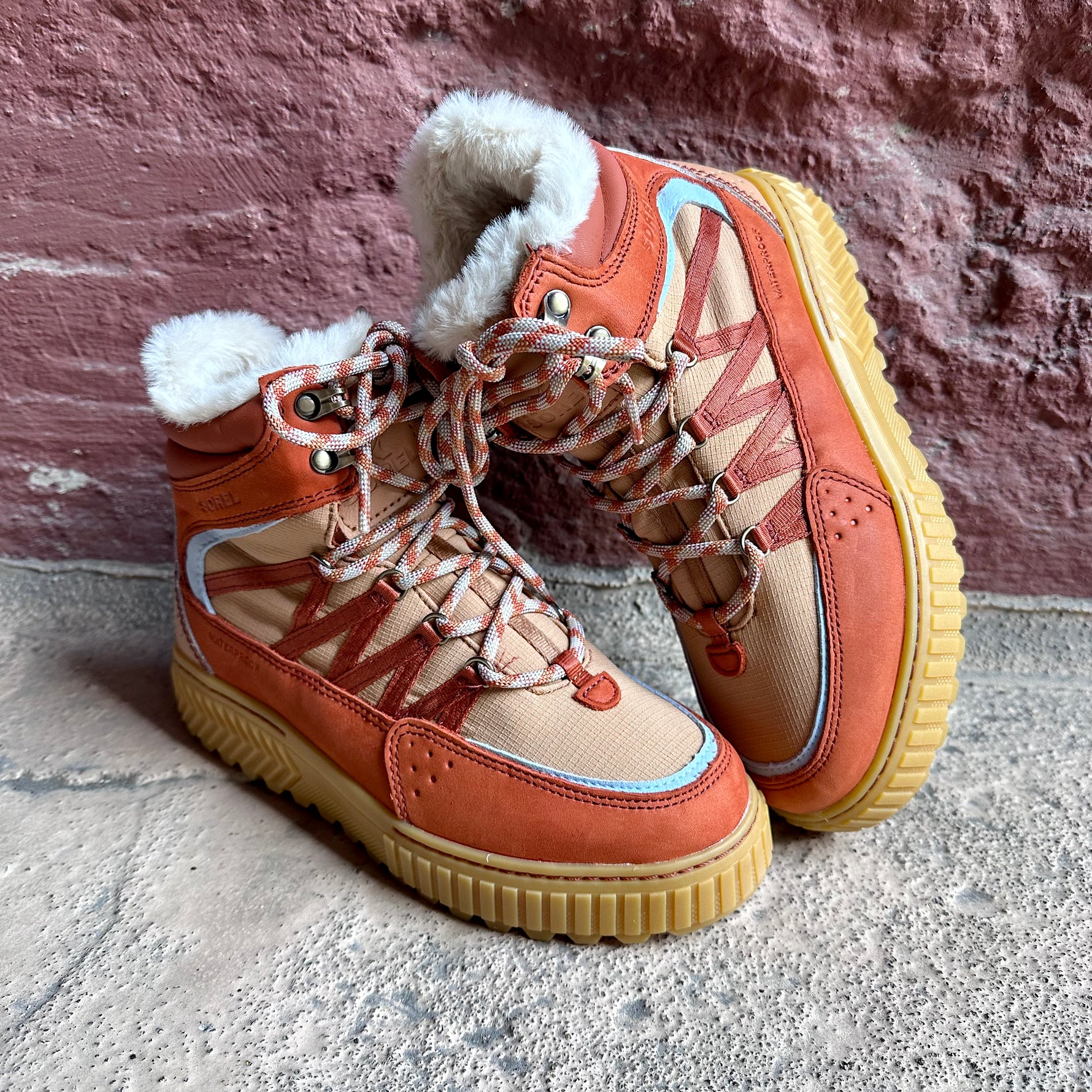 (shoo) is The Definition of Footwear – (shōō)