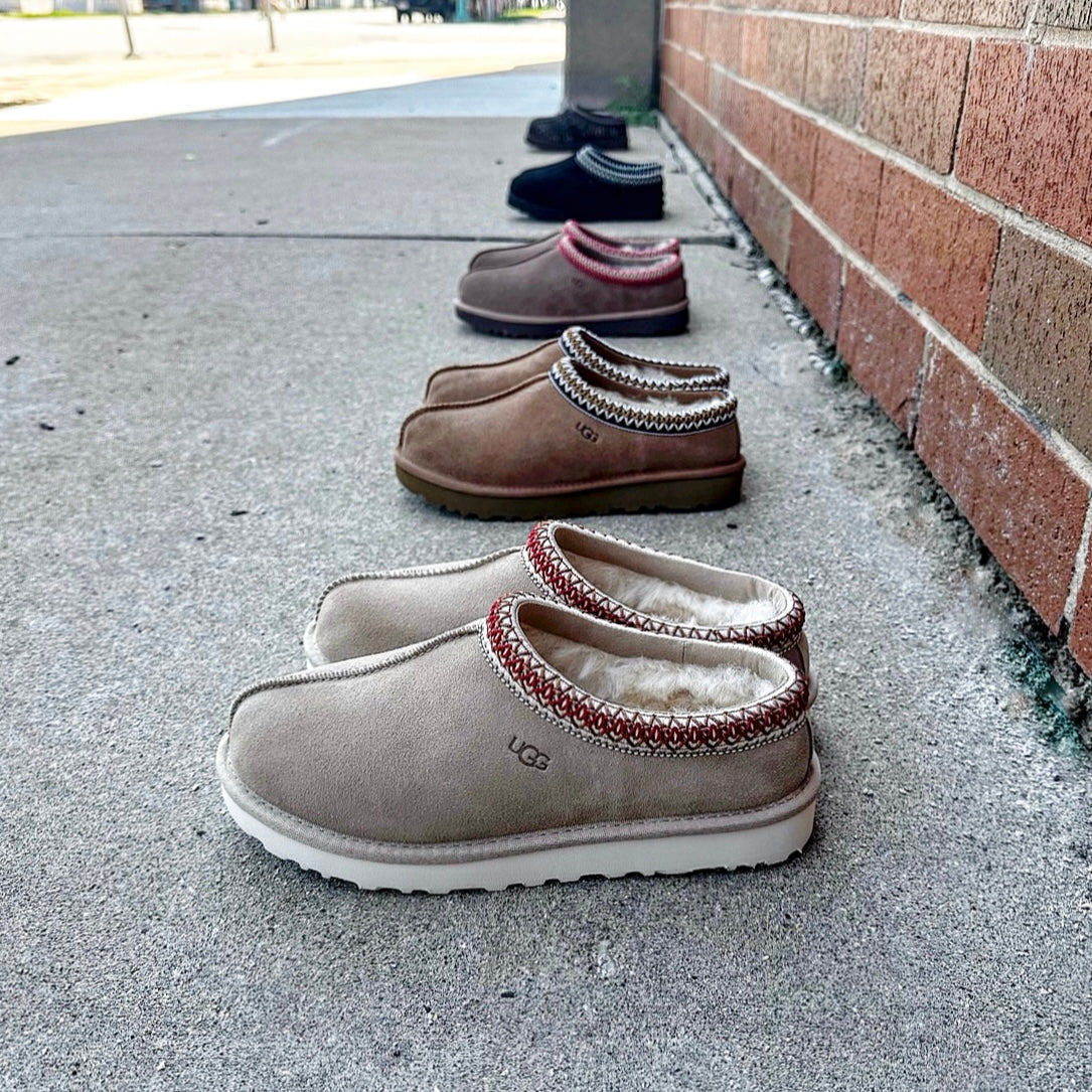 (shoo) is The Definition of Footwear – (shōō)